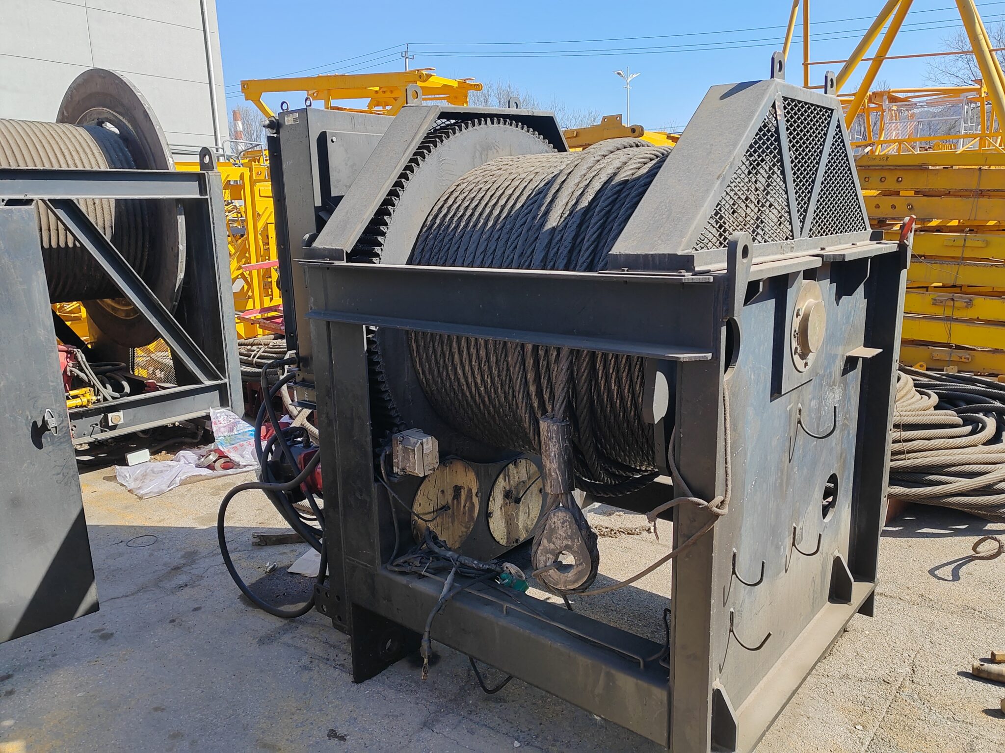 2011 Favelle Favco M1280D 100t Luffing Tower Crane For Sale - TOWERCRANE